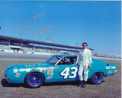 RICHARD PETTY signed autographed NASCAR photo THE KING | Autographia