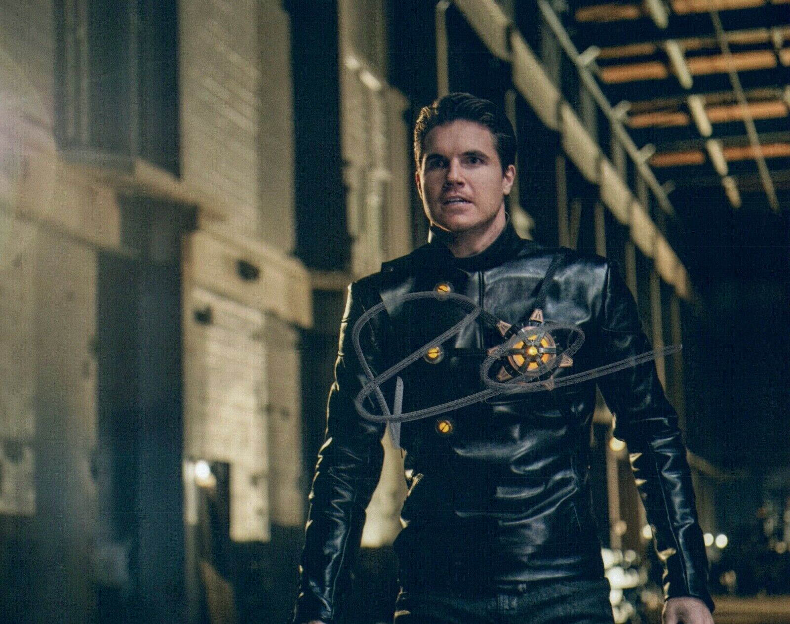 Robbie Amell Signed Autograph 8x10 Photo THE FLASH Firestorm Actor COA ...