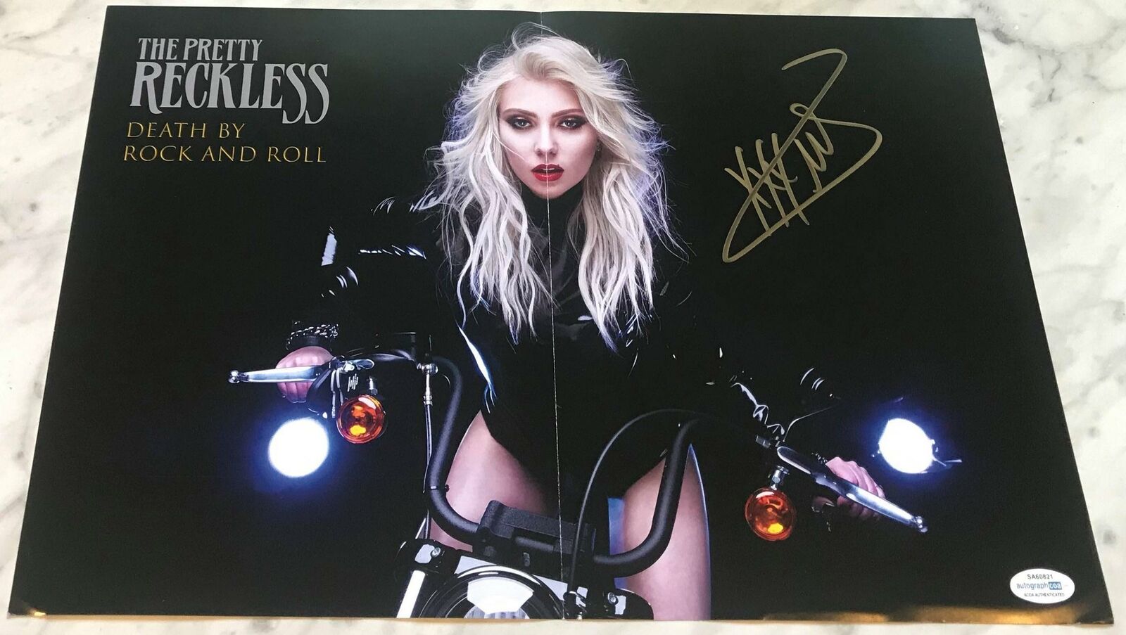 Taylor Momsen "The Pretty Reckless" AUTOGRAPH Signed 11x17 Folded Poster ACOA | Autographia
