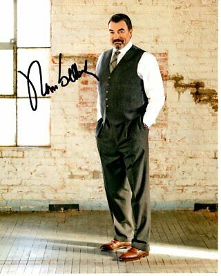 TOM SELLECK signed autographed photo | Autographia