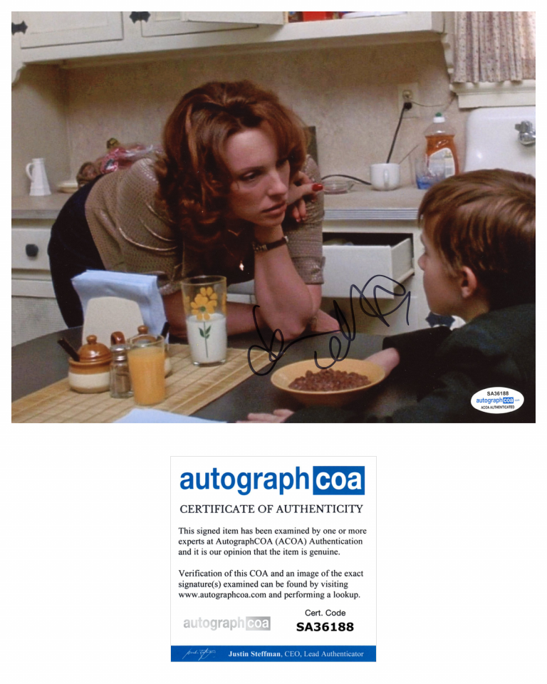 Toni Collette Signed Autographed 8x10 Photo The Sixth Sense Actress ...