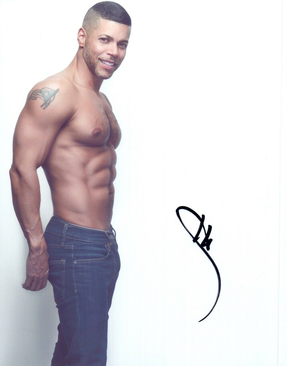 Wilson Cruz Signed Autograph 8x10 Photo STAR TREK DISCOVERY Shirtless ...