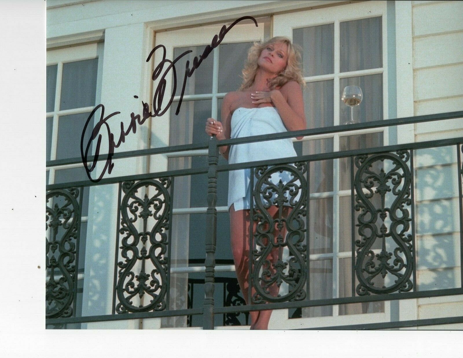 MASOLEUM BOBBIE BRESEE SIGNED ON BALCONY 8X10 | Autographia