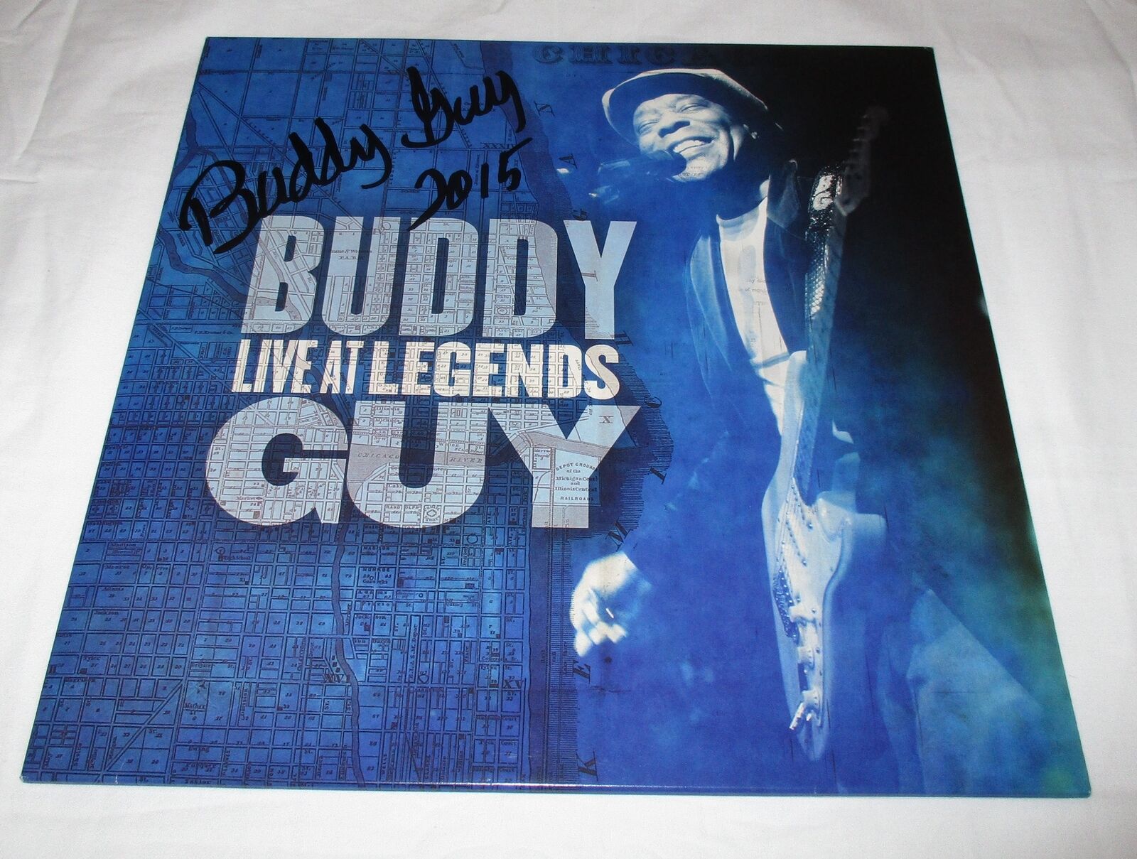 BUDDY GUY SIGNED LIVE AT LEGENDS VINYL RECORD | Autographia