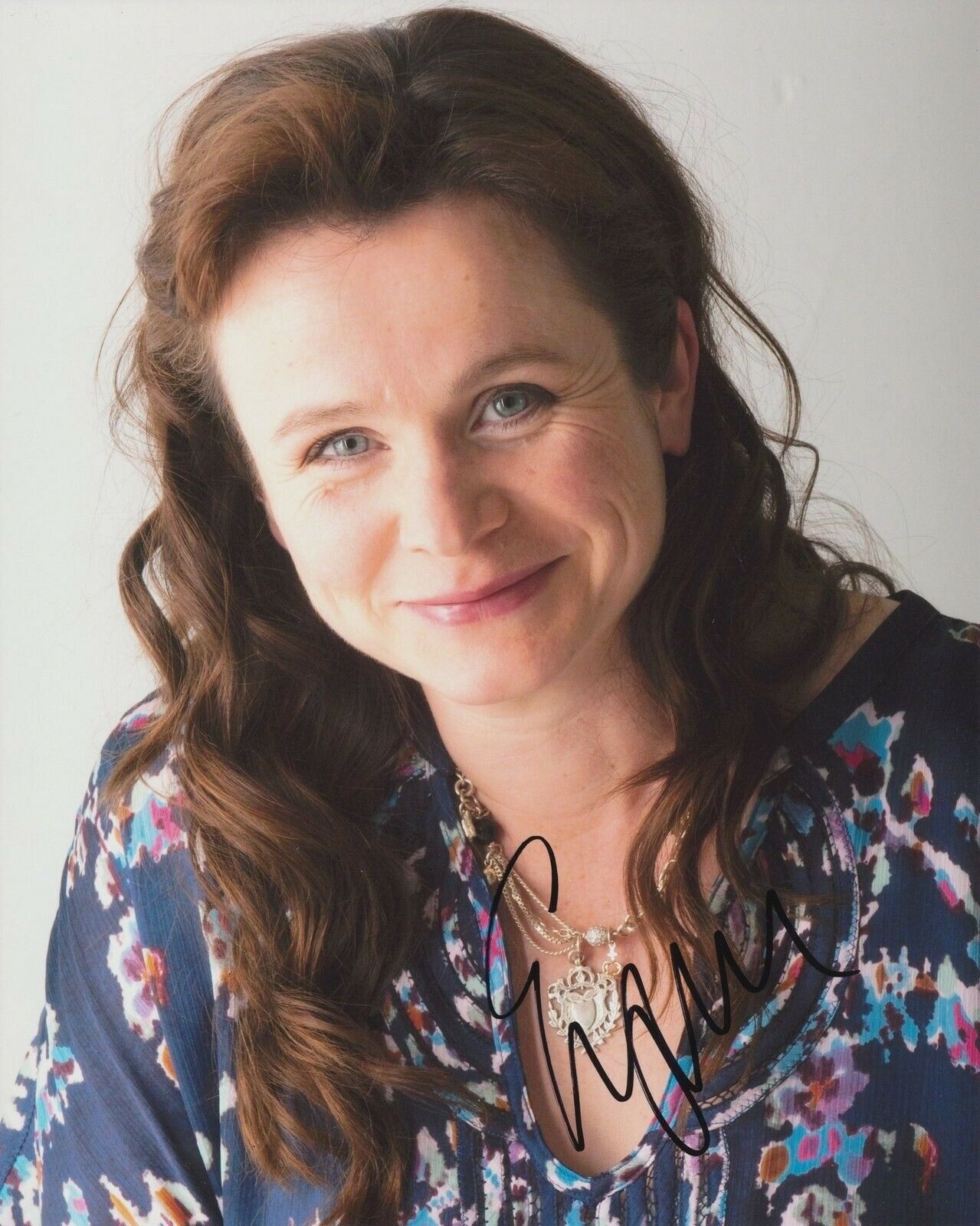 EMILY WATSON SIGNED 8X10 PHOTO | Autographia