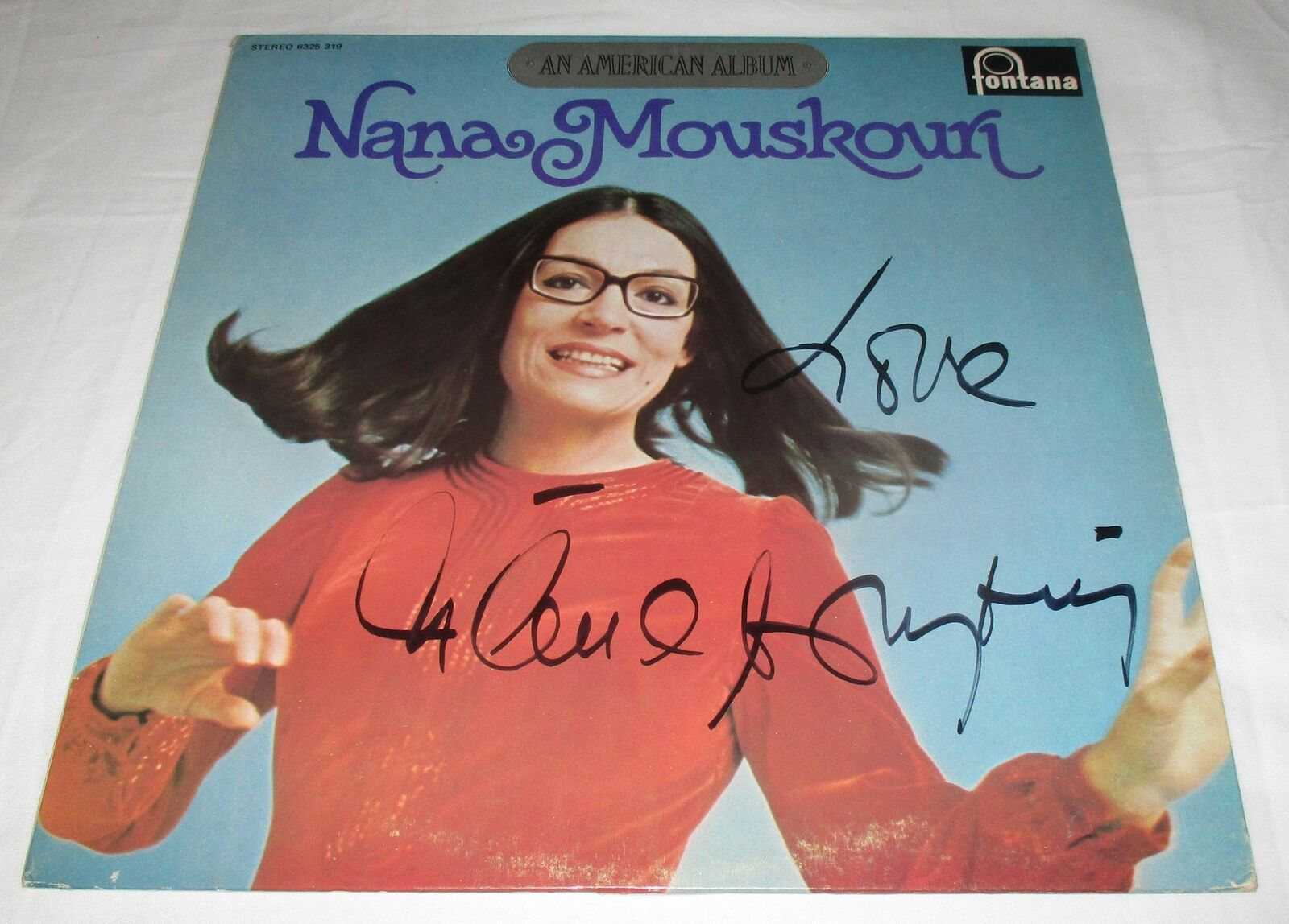 NANA MOUSKOURI SIGNED AN AMERICAN ALBUM VINYL RECORD | Autographia