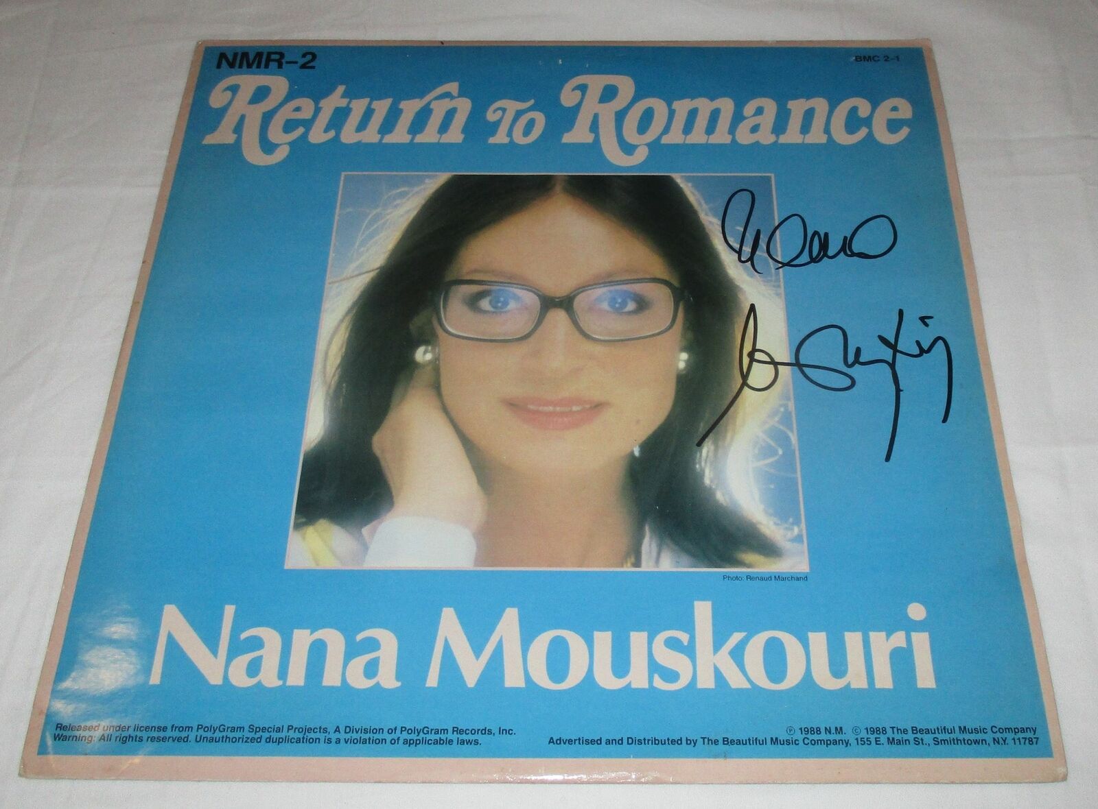 NANA MOUSKOURI SIGNED RETURN TO ROMANCE VINYL RECORD | Autographia