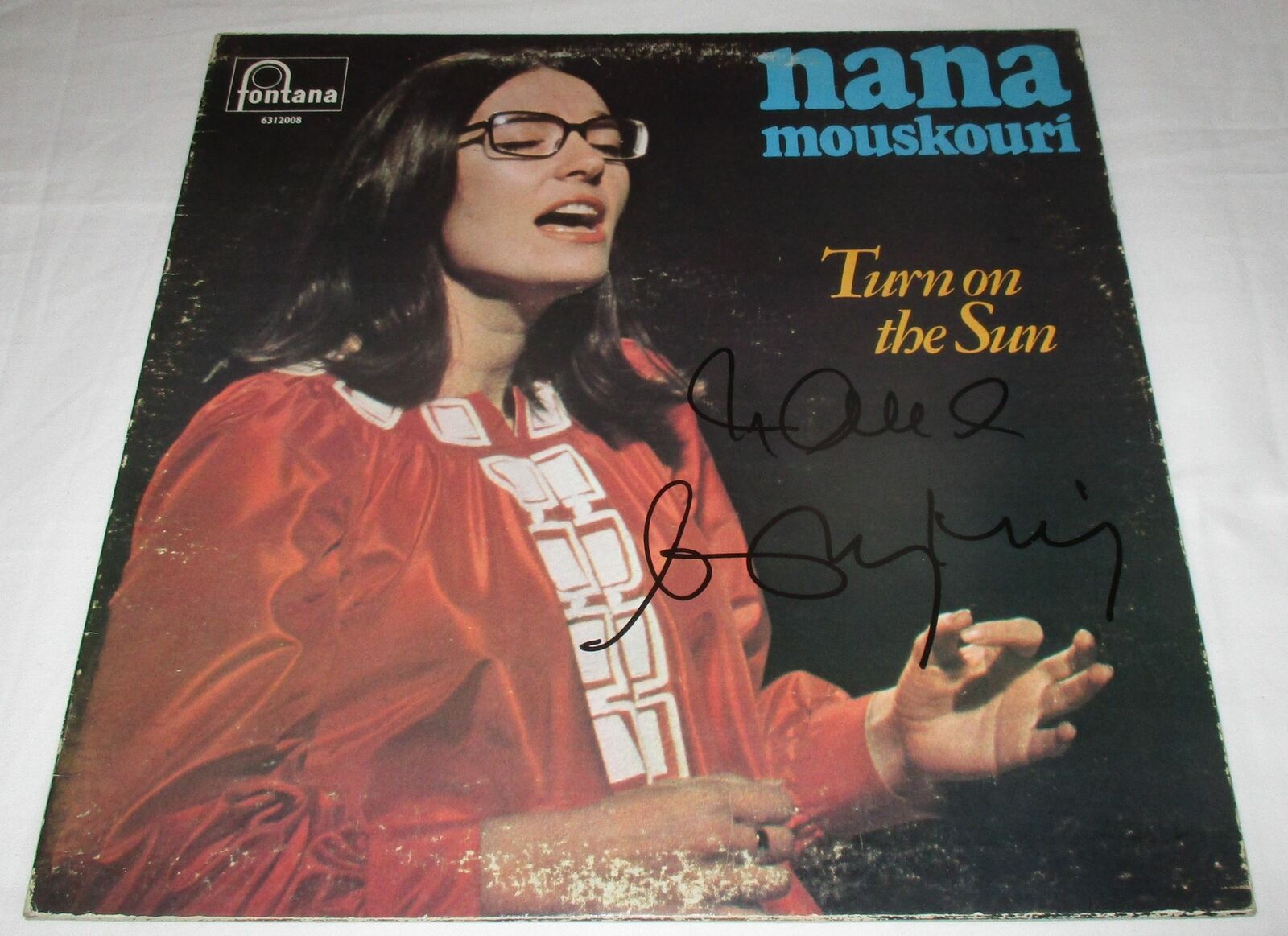 NANA MOUSKOURI SIGNED TURN ON THE SUN VINYL RECORD | Autographia