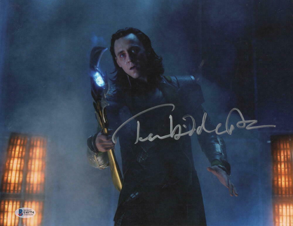 TOM HIDDLESTON SIGNED 11X14 PHOTO LOKI THOR MARVEL AUTOGRAPH BECKETT ...