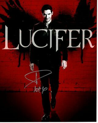TOM ELLIS signed 8x10 LUCIFER MORNINGSTAR photo | Autographia