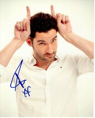 TOM ELLIS Signed Autographed LUCIFER MORNINGSTAR Photo | Autographia