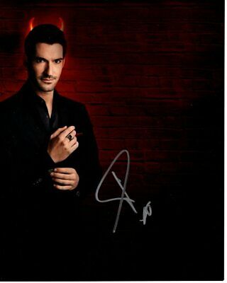TOM ELLIS Signed Autographed LUCIFER MORNINGSTAR Photo | Autographia