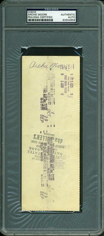 Collect Genuine Legends - Authentic Boxing Memorabilia | Autographia