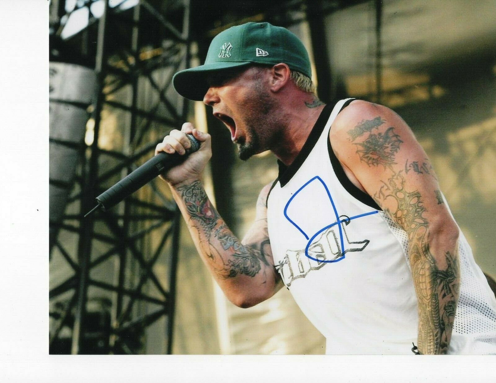FRED DURST GREEN HAT LIMP BIZKIT SIGNED 8X10 | Autographia
