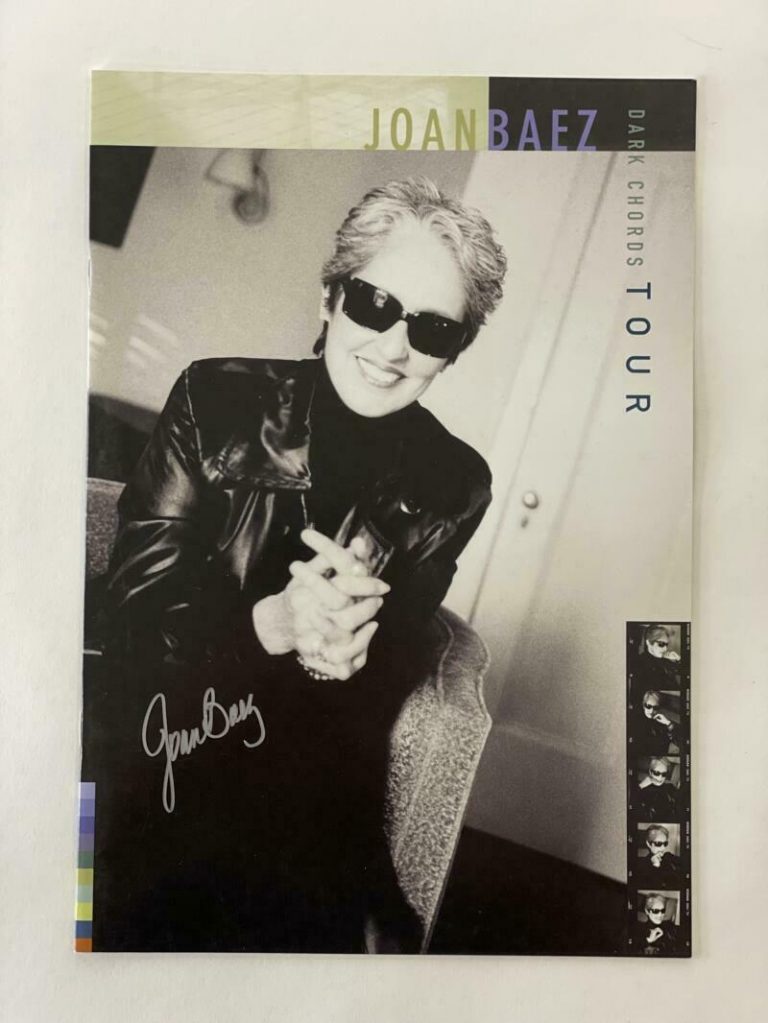 JOAN BAEZ SIGNED AUTOGRAPH 2003 DARK CHORDS TOUR BOOK PROGRAM - FOLK ...