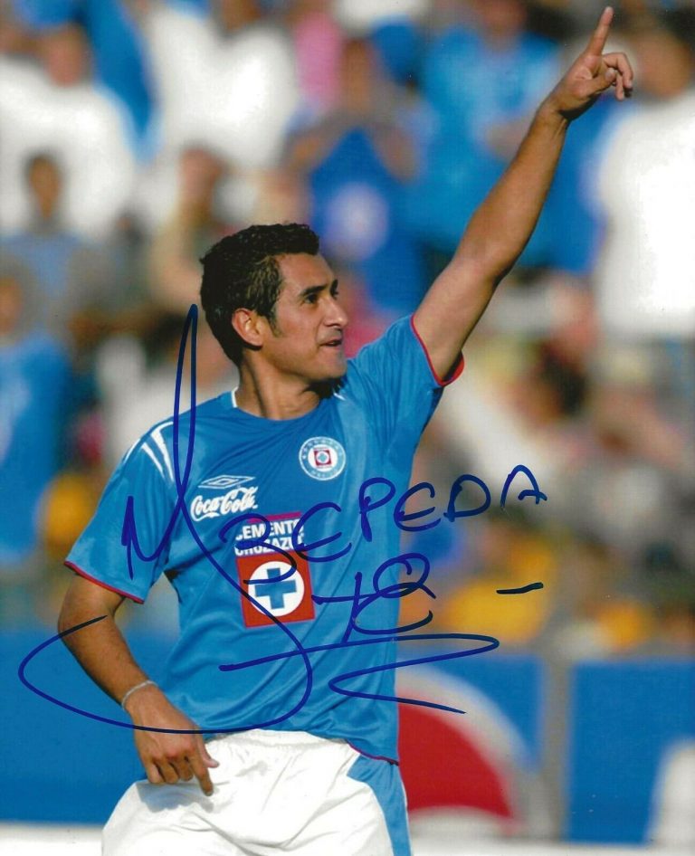 Miguel Zepeda Mexico signed Cruz Azul Soccer 8x10 photo autographed ...