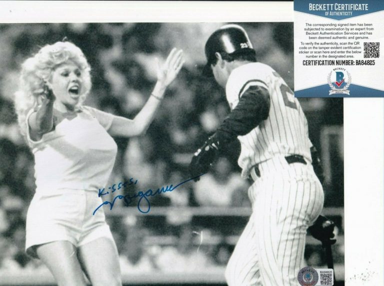MORGANNA ROBERTS signed (THE KISSING BANDIT) 8X10 photo BECKETT BAS ...