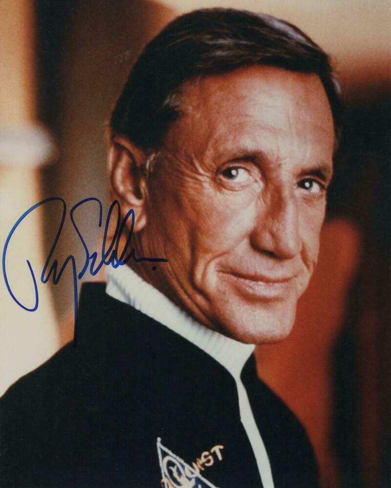 ROY SCHEIDER SIGNED AUTOGRAPH 8X10 PHOTO - JAWS THE FRENCH CONNECTION STAR RARE! | Autographia