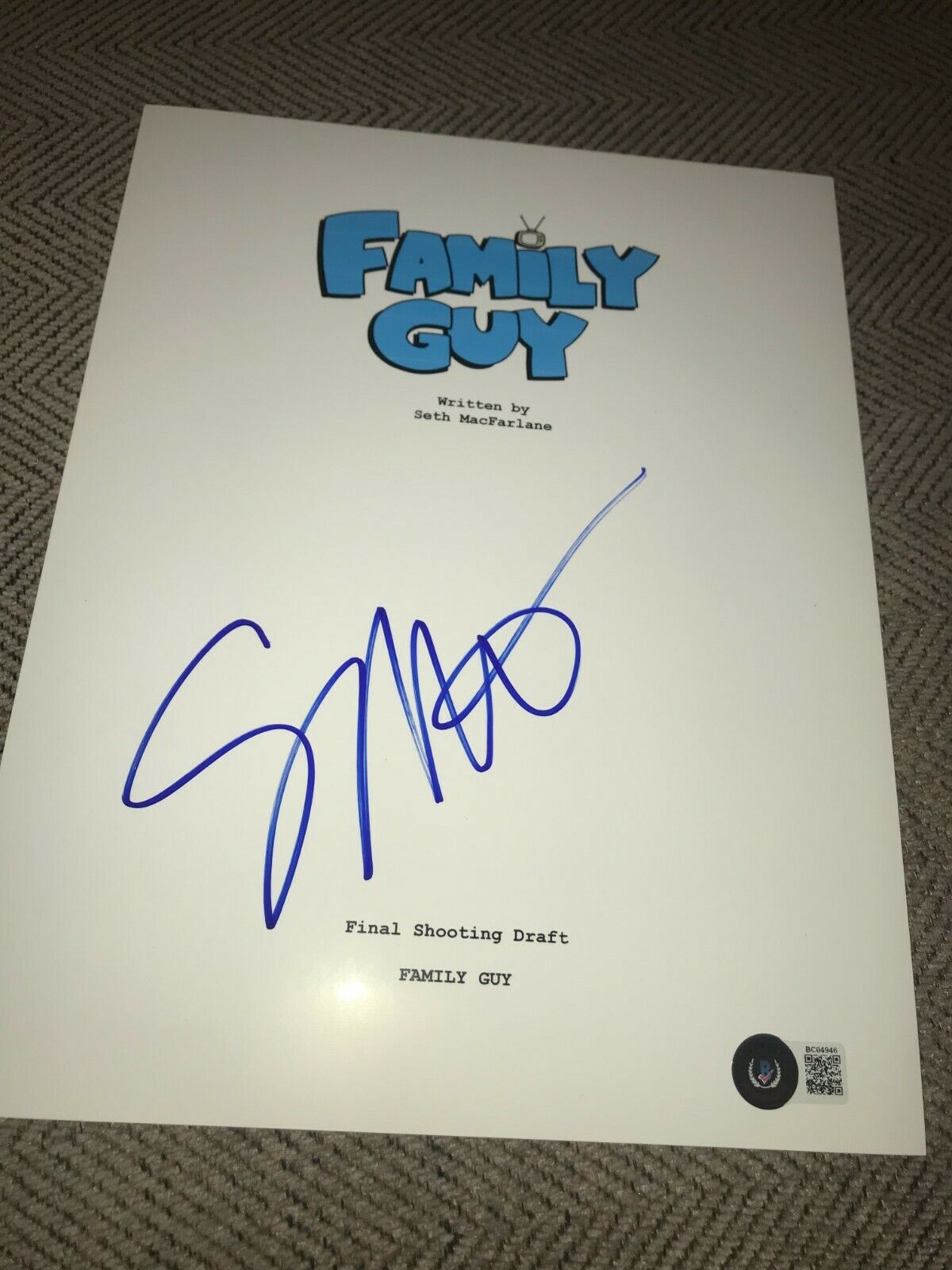 SETH MACFARLANE SIGNED AUTOGRAPH SCRIPT TELEVISION FAMILY GUY BECKETT ...