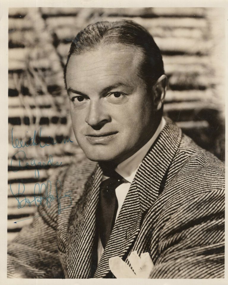 BOB HOPE HAND SIGNED VINTAGE 8x10 PHOTO AMAZING POSE+VERY RARE JSA ...