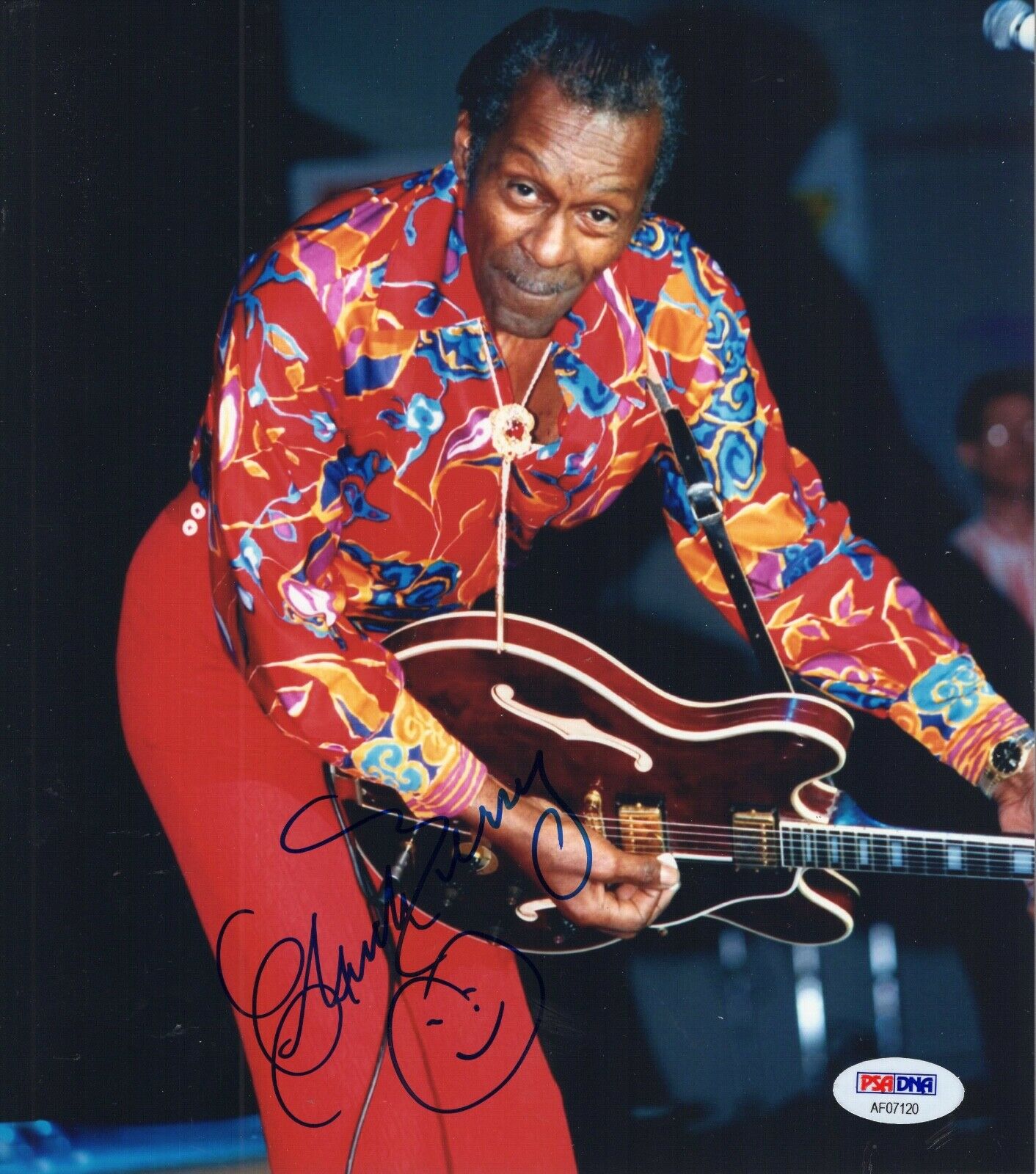 CHUCK BERRY HAND SIGNED 8x9 PHOTO+COA RARE IN CONCERT POSE PSA LETTER ...