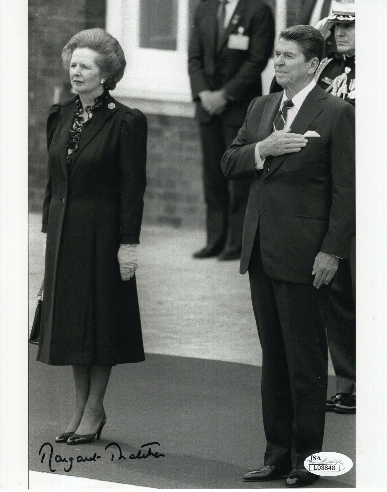 MARGARET THATCHER HAND SIGNED 8x10 PHOTO+JSA BRITISH PRIME MINISTER ...