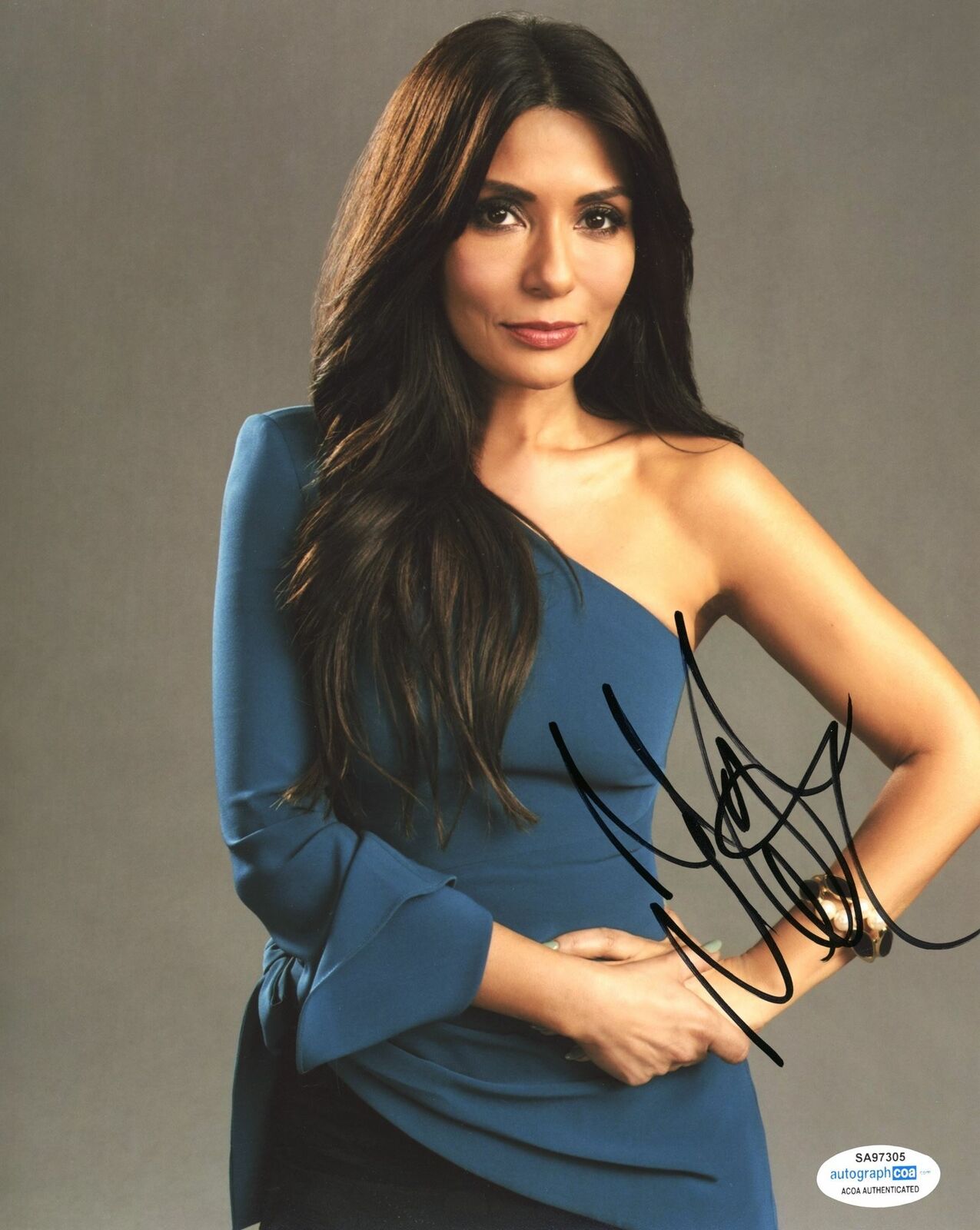 MARISOL NICHOLS SIGNED RIVERDALE 8X10 PHOTO 6 ACOA | Autographia