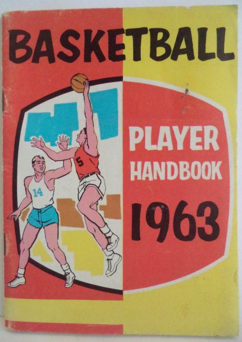 1963 BASKETBALL PLAYER HANDBOOK RULES GREAT SHAPE VINTAGE | Autographia
