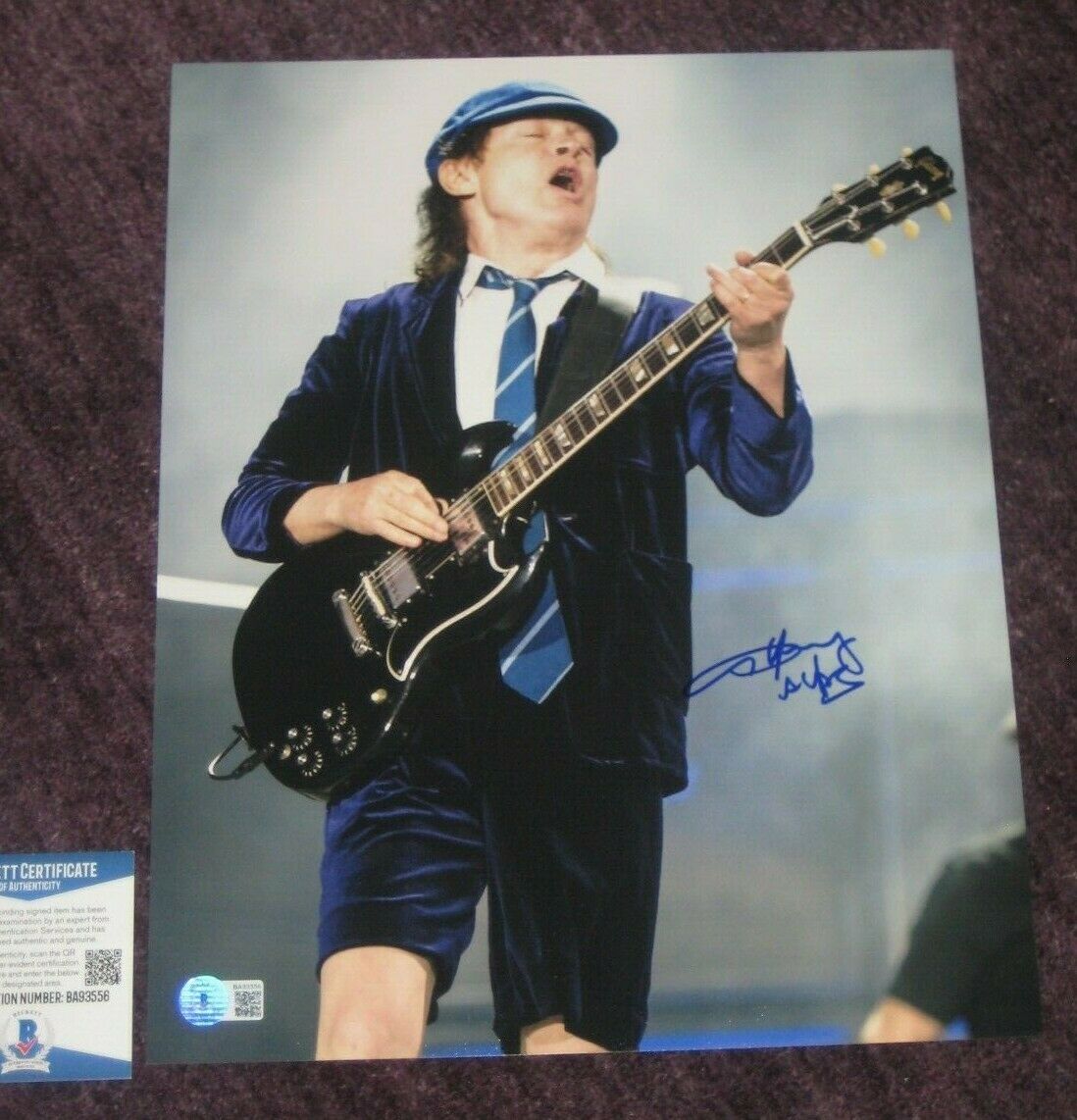 ANGUS YOUNG Signed AC/DC 11x14 PHOTO with Beckett COA (BAS) & AC/DC Inscrip | Autographia