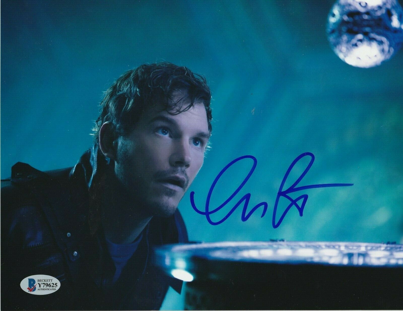 CHRIS PRATT Signed 8x10 PHOTO with Beckett COA | Autographia