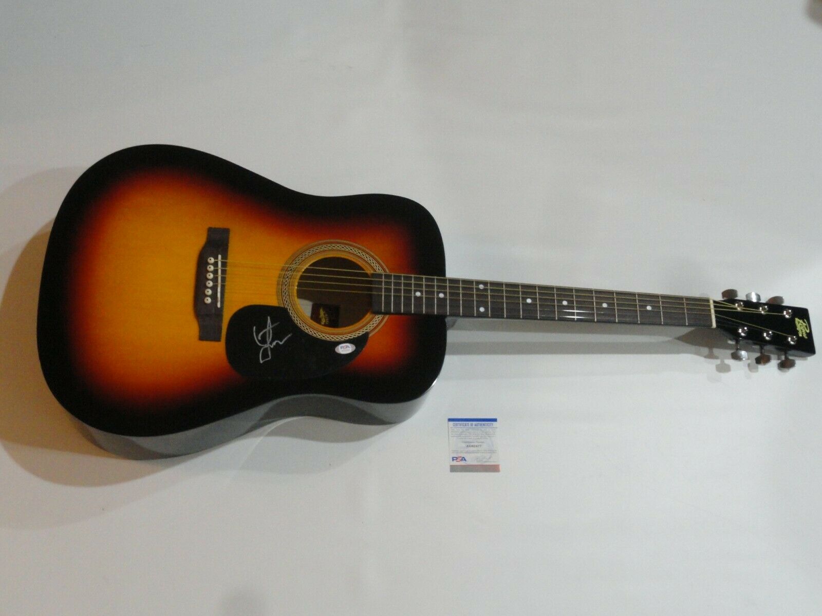 COLT FORD SIGNED FULL-SIZE SUNBURST ACOUSTIC GUITAR COUNTRY SUPERSTAR ...