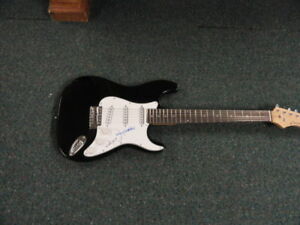 JOHNNY MATHIS SIGNED ELECTRIC GUITAR LEGENDARY SINGER AUTOGAPHED ...