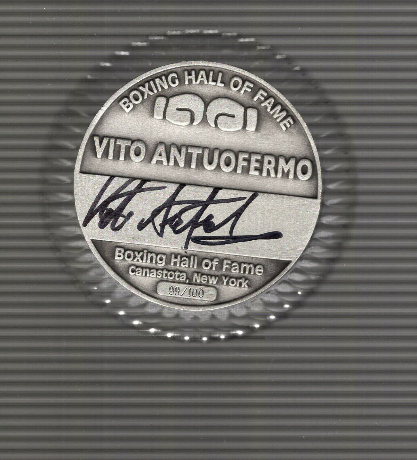 VITO ANTUOFERMO HAND SIGNED BOXING HOF PAPERWEIGHT+COA VERY RARE 99/100 ...