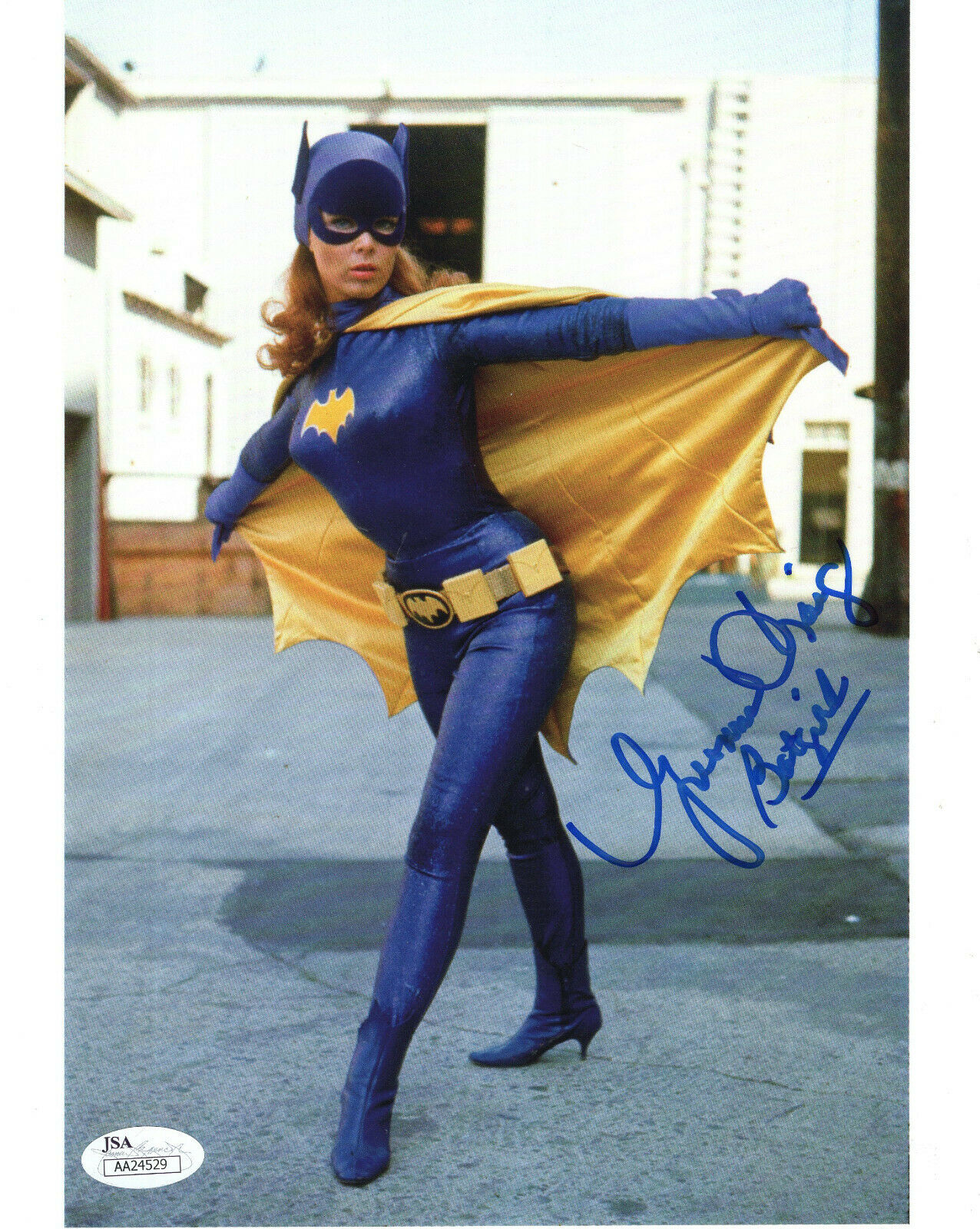 YVONNE CRAIG HAND SIGNED 8x10 COLOR PHOTO ON THE BCK LOT AS BATGIRL JSA ...