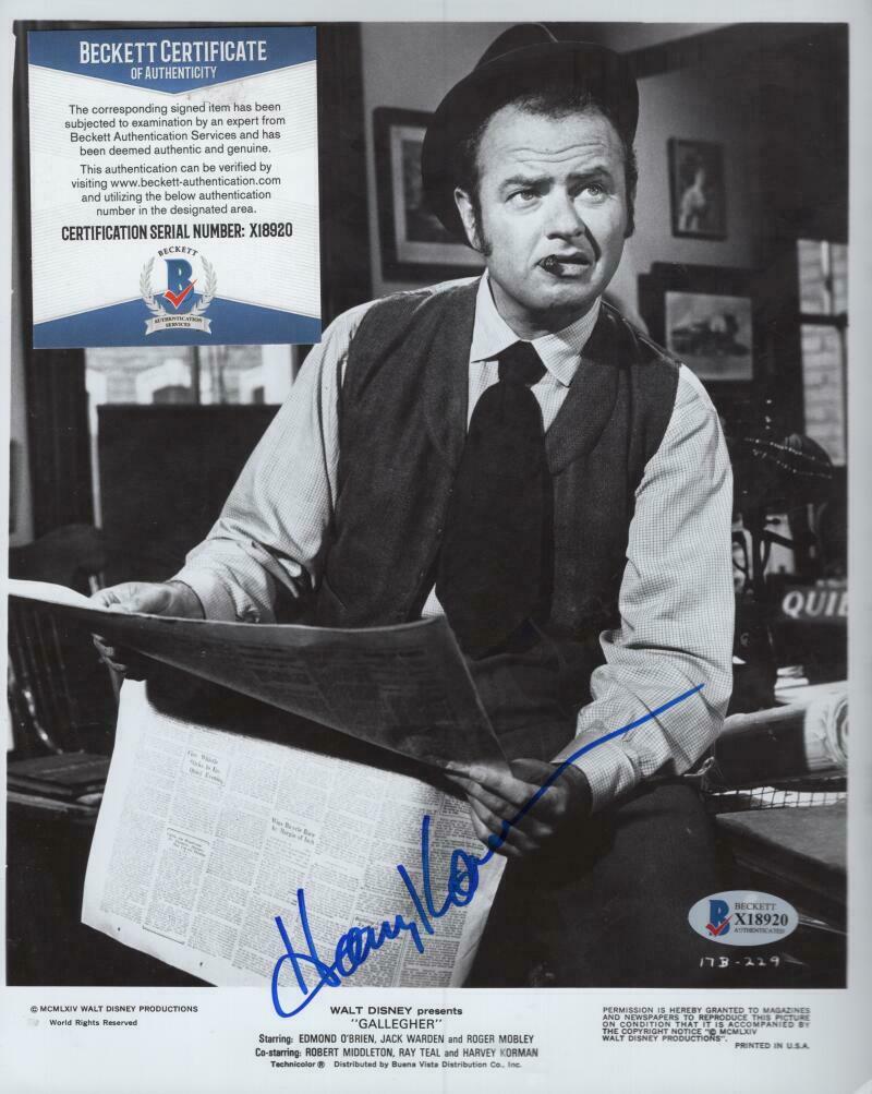 HARVEY KORMAN ACTOR COMEDIAN SIGNED 8X10 PHOTO BECKETT X18920 | Autographia