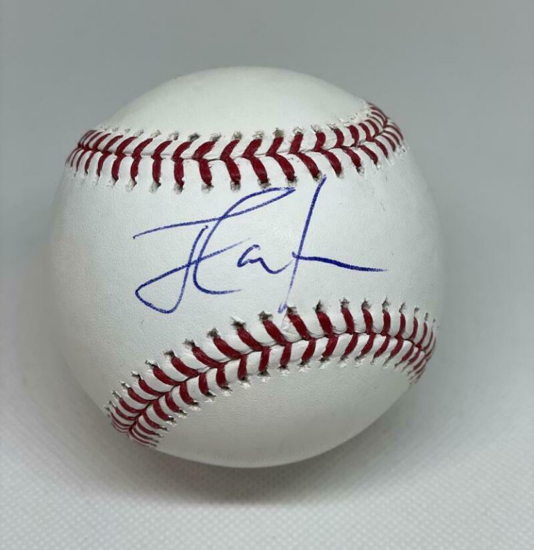 Online Signed Sports Memorabilia Shop | Autographia