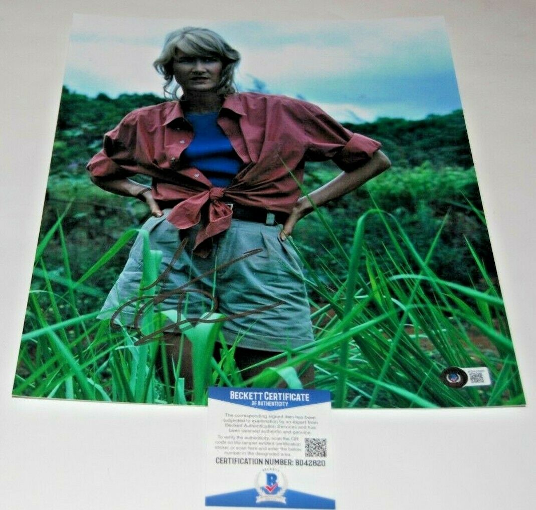 LAURA DERN signed (JURASSIC PARK) 11X14 photo *ELLIE* BECKETT BAS ...
