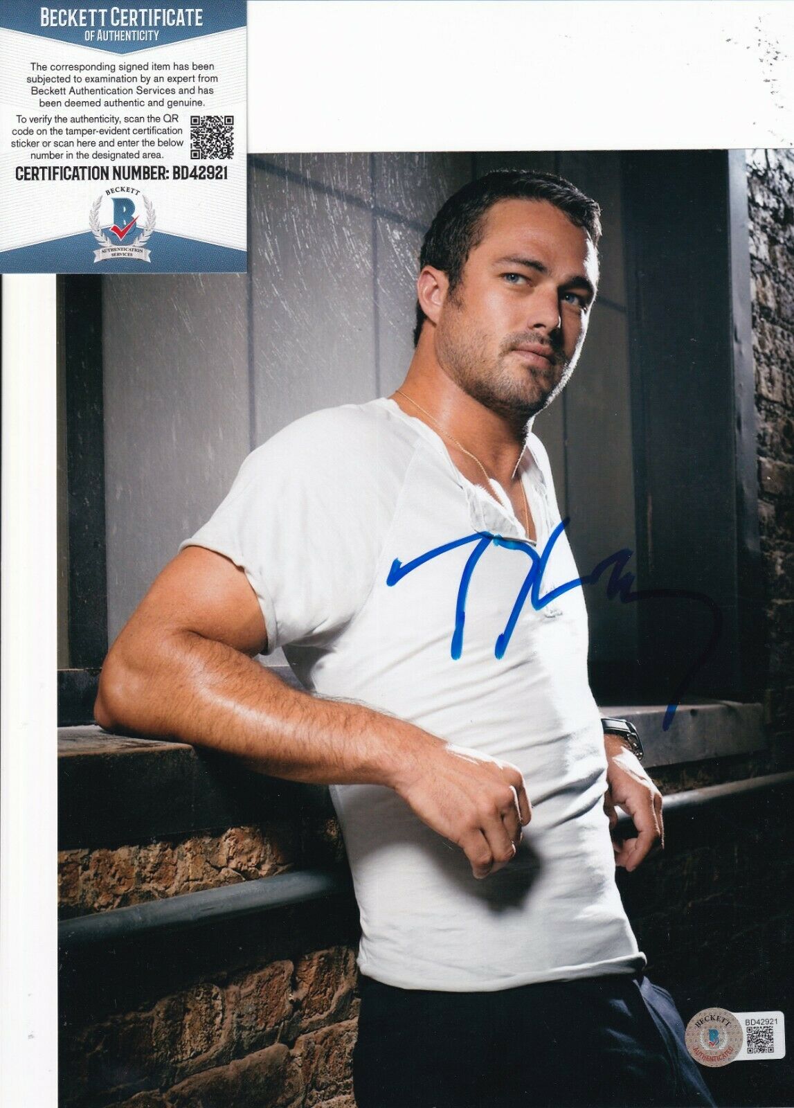 TAYLOR KINNEY signed (CHICAGO FIRE) Kelly Severide 8X10 photo BECKETT ...