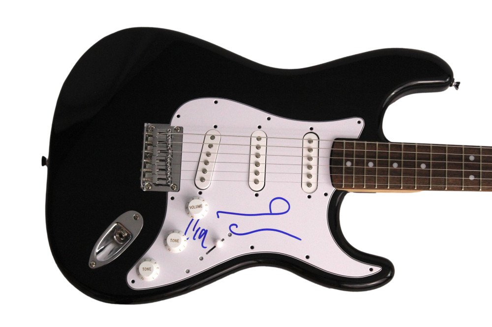 LIAM GALLAGHER NOEL GALLAGHER SIGNED AUTOGRAPH FENDER ELECTRIC GUITAR ...