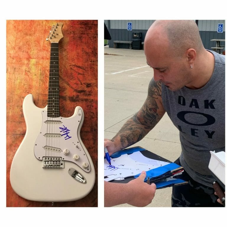 GFA Mushroomhead Band Star * WAYLON REAVIS * Signed Electric Guitar ...