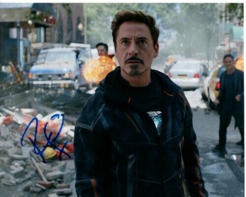 ROBERT DOWNEY JR. Signed Autographed 8x10 THE AVENGERS TONY STARK ...
