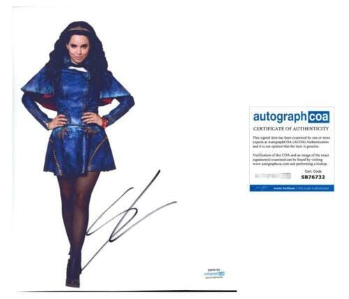 Sofia Carson "Disney's Descendants" AUTOGRAPH Signed 'Evie' 8x10 Photo ...