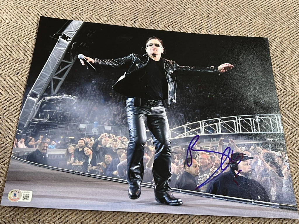 BONO SIGNED AUTOGRAPH 11x14 PHOTO CONCERT PHOTO U2 MSG SPHERE BECKETT BAS COA X3 Opens in a new ...
