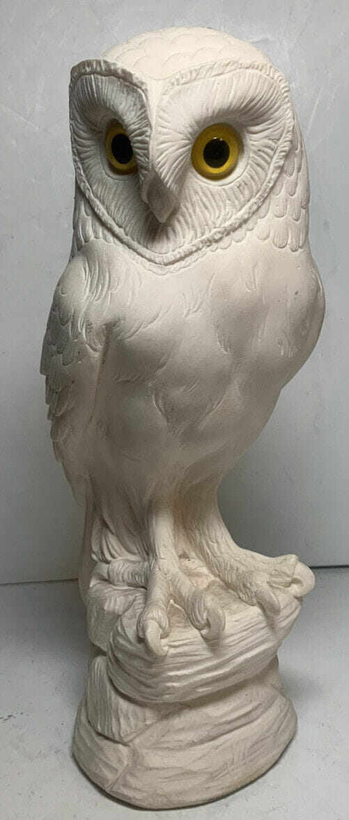 Horned Owl 11.5" Alabaster Statue Signed A. Giannelli 1972 Italy Opens ...