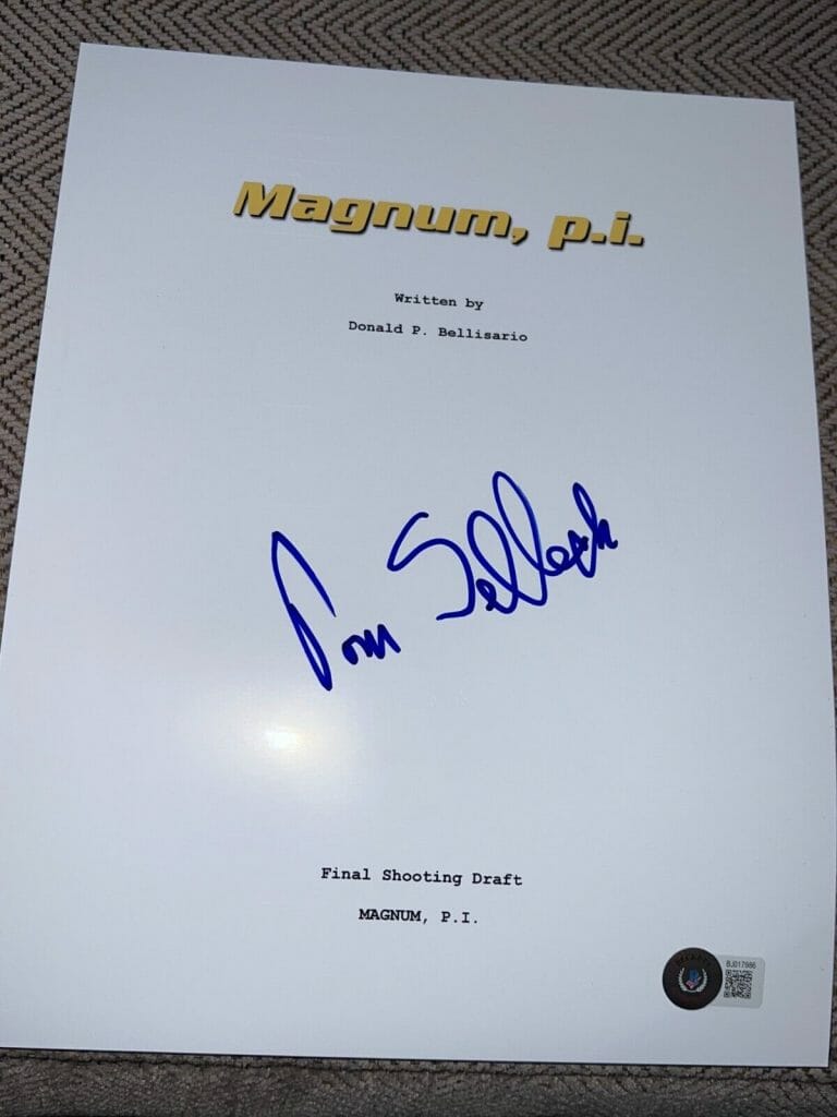TOM SELLECK SIGNED AUTOGRAPH SCRIPT MAGNUM PI TELEVISION BECKETT BAS ...
