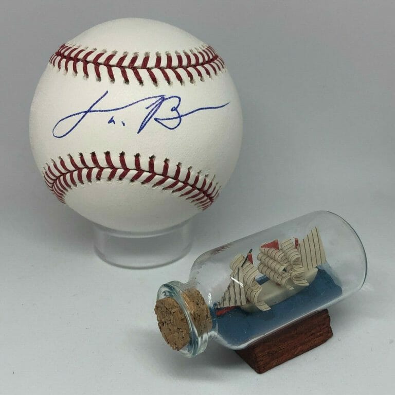 Online Signed Sports Memorabilia Shop | Autographia
