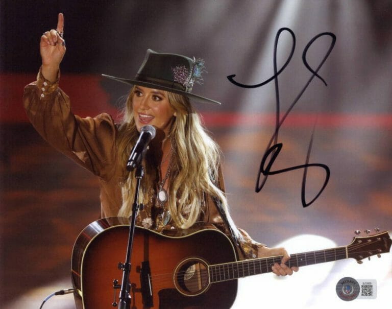 Lainey Wilson Signed Autograph 8x10 Photo Sayin What Im Thinkin Beckett Coa Opens In A New