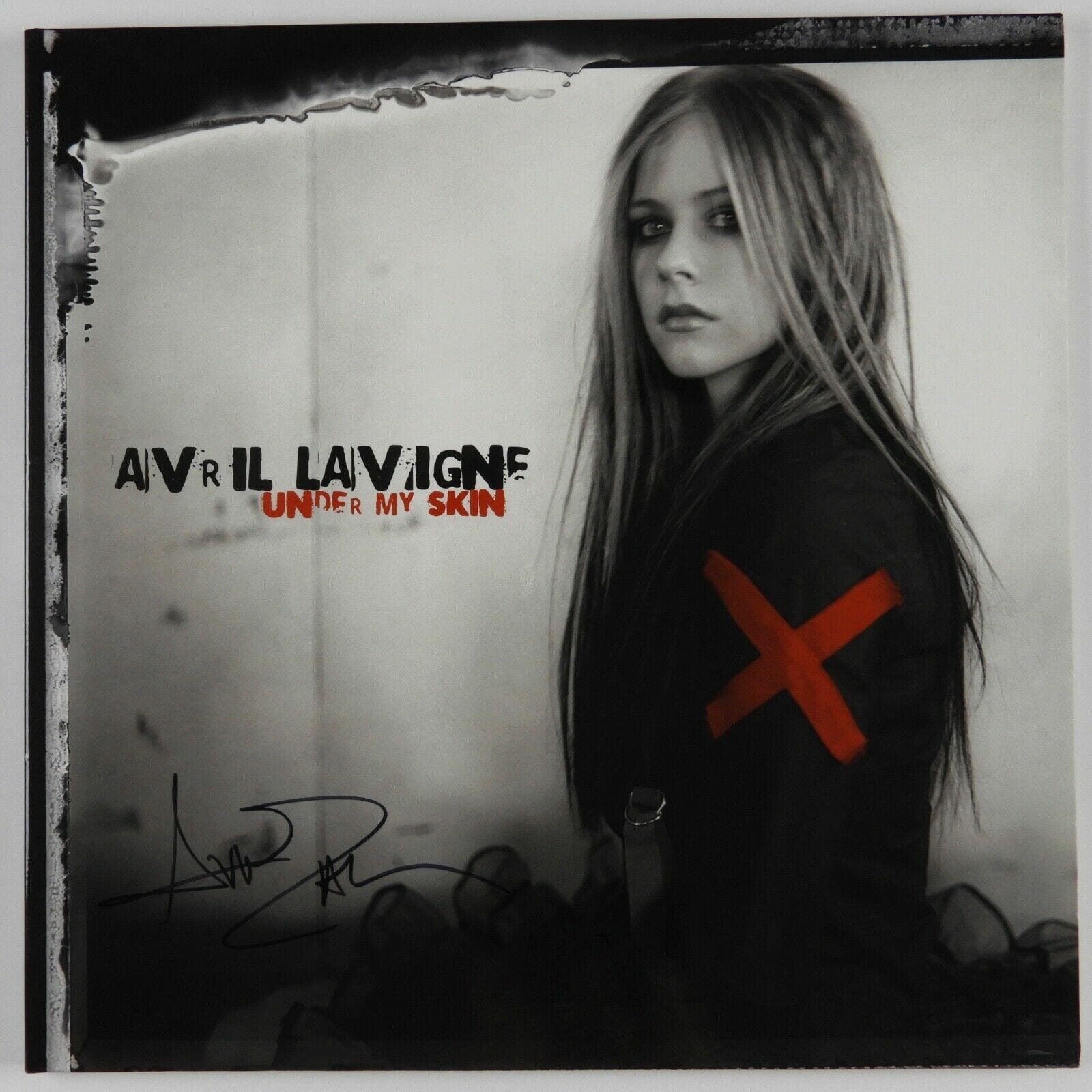Avril Lavigne Beckett Autograph Signed Album Record Under My Skin ...