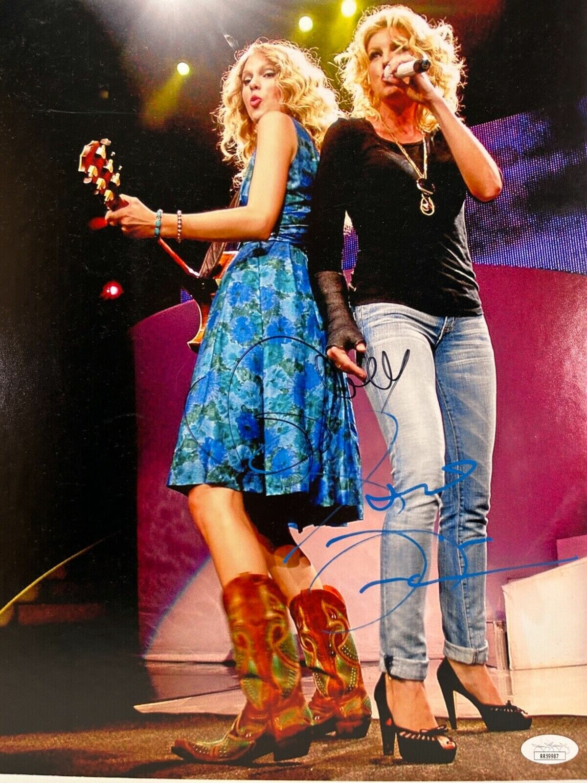 TAYLOR SWIFT FAITH HILL Signed Autograph CANDID 11x14 Photo Country ...