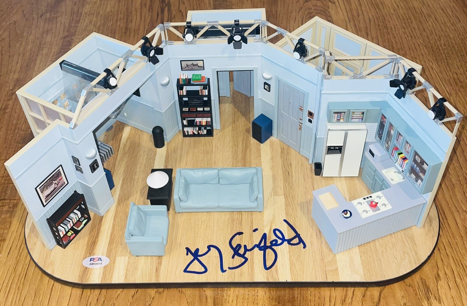 PSA/DNA JERRY SEINFELD SIGNED AUTOGRAPHED SEINFELD APARTMENT SET ...